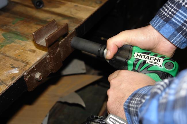 Bierzemy pod lupę klucz udarowy WR18DL Hitachi | Narzedzia.pl