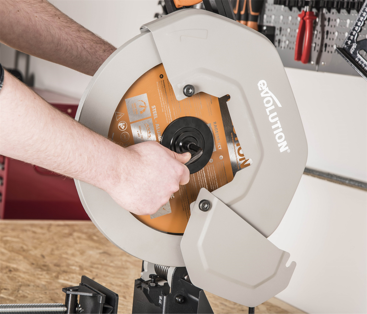 Przecinarka uniwersalna Evolution 355CPS | Narzedzia.pl